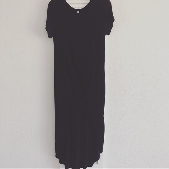 Tops | Black High Low Tee | Poshmark